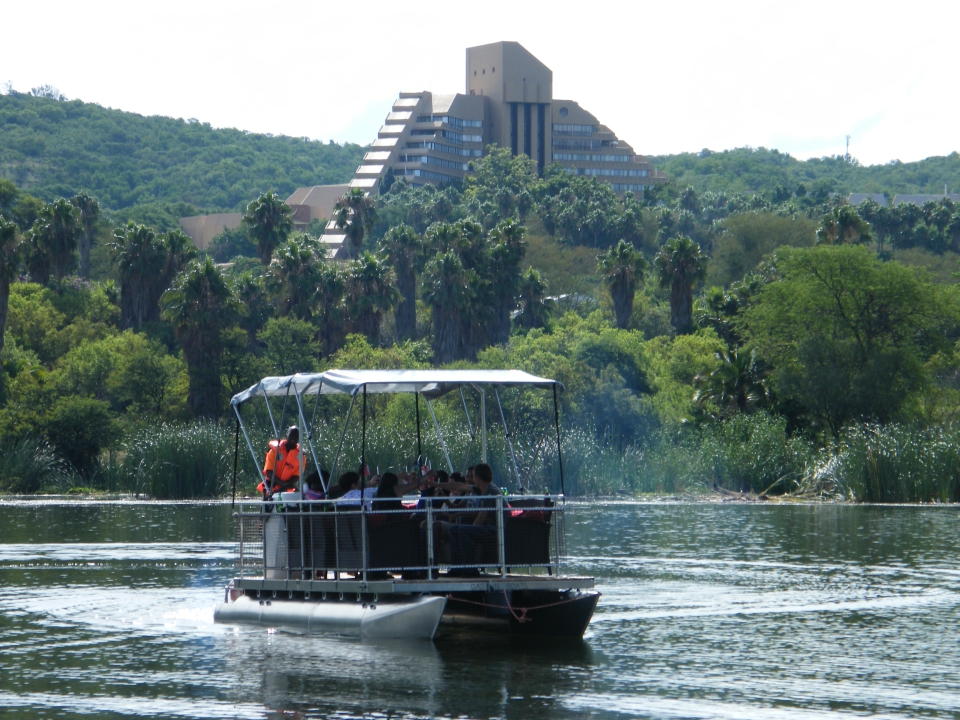 Sun City Waterworld | Boat Trips and Cruises at Sun City - Dirty Boots
